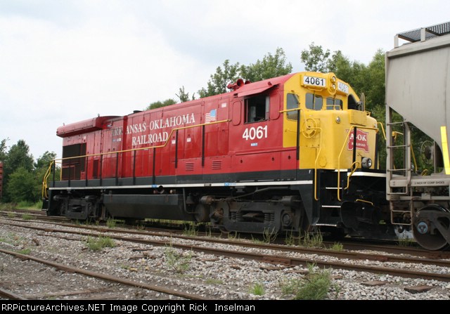 Untitled [www.rrpicturearchives.net]